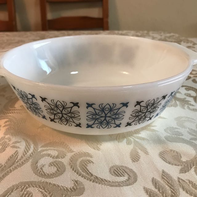Vintage Pyrex Chelsea Round Casserole, Furniture & Home Living ...