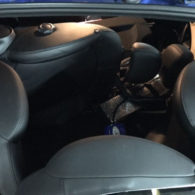 Mini Countryman R60 Original Seats X 2 - Carousell