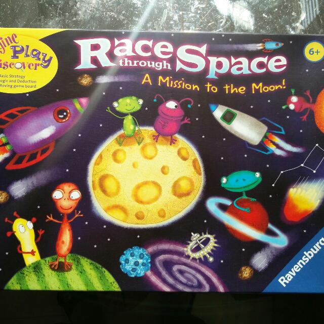 Race Through Space Children's Game, 興趣及遊戲, 玩具 & 遊戲類 - Carousell