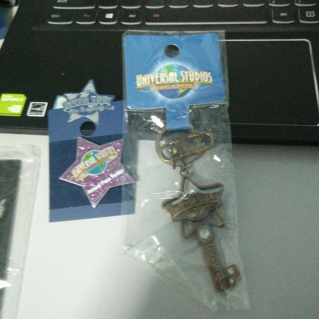 Universal Studio Pins, Men's Fashion, Watches & Accessories, Accessory ...