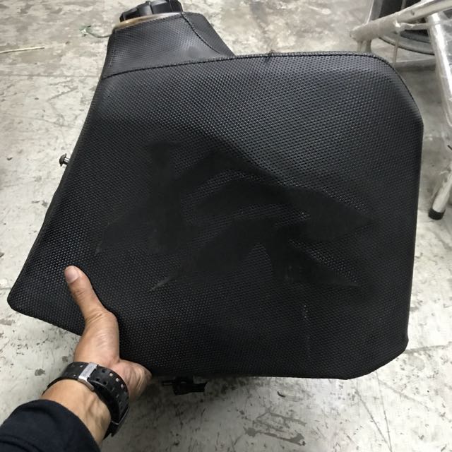 XR 400 Acerbis tank, Motorcycles, Motorcycle Accessories on Carousell