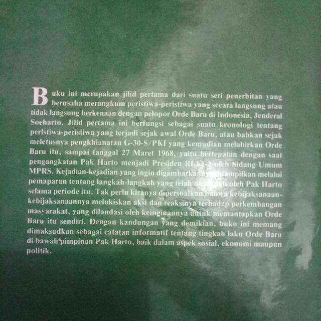 Buku Jejak Langkah Pak Harto, Buku & Alat Tulis, Buku di Carousell