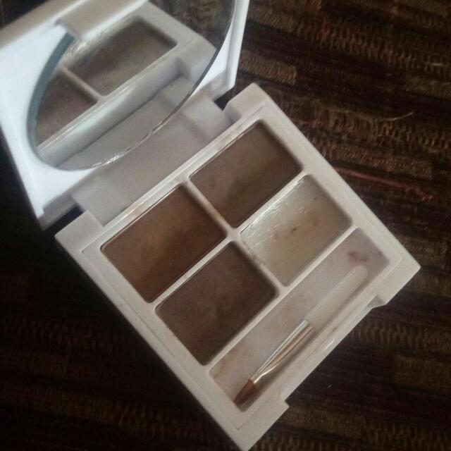 PL EB EYEBROW KIT, Beauty & Personal Care, Face, Makeup on Carousell