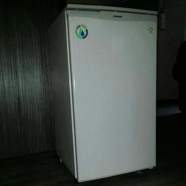Samsung 1 Door Fridge - 110 litre, TV & Home Appliances, Kitchen ...