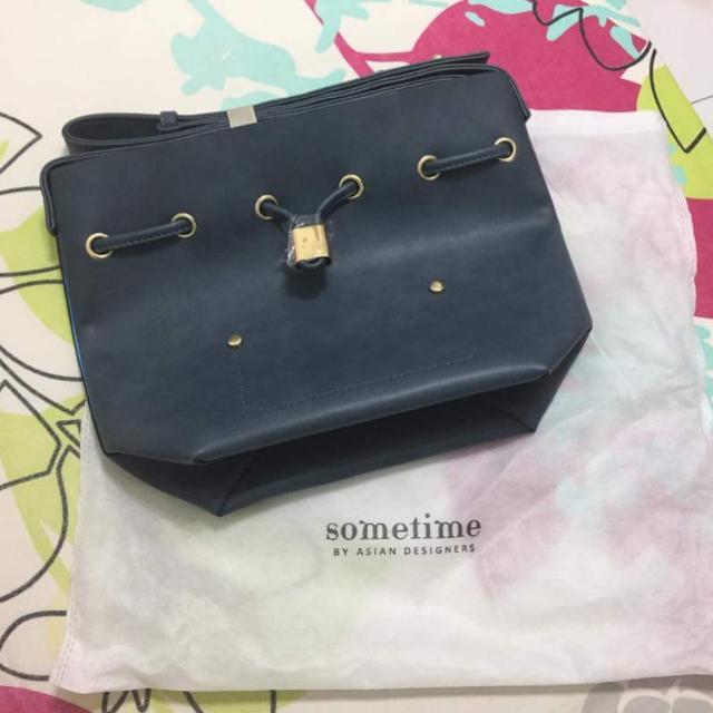 Niko- Niko Mini, Women's Fashion, Bags & Wallets, Cross-body Bags on ...