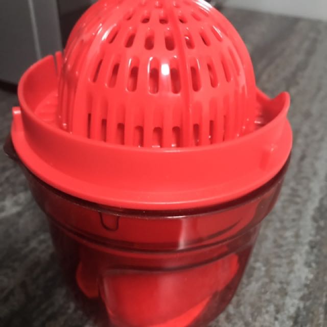 TUPPERWARE Juicer, TV & Home Appliances, Kitchen Appliances, Juicers ...