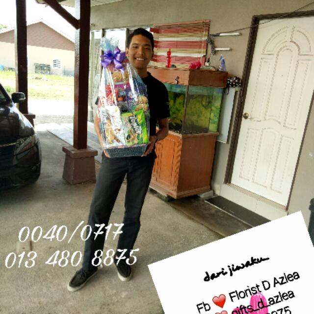 Hamper Makanan Dan Minuman Rm40.00, Food & Drinks, Gift Baskets ...
