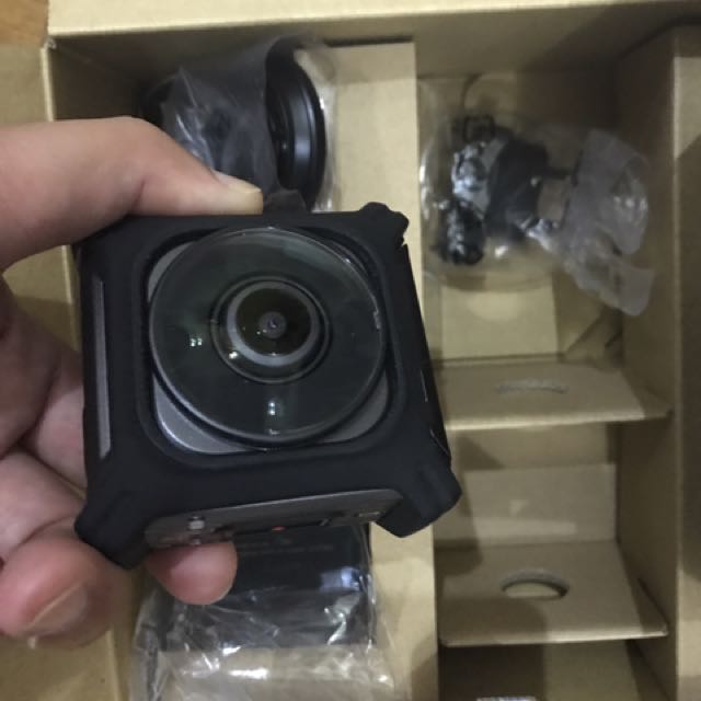 Nikon Key Mission 360 camera, Photography, Cameras on Carousell
