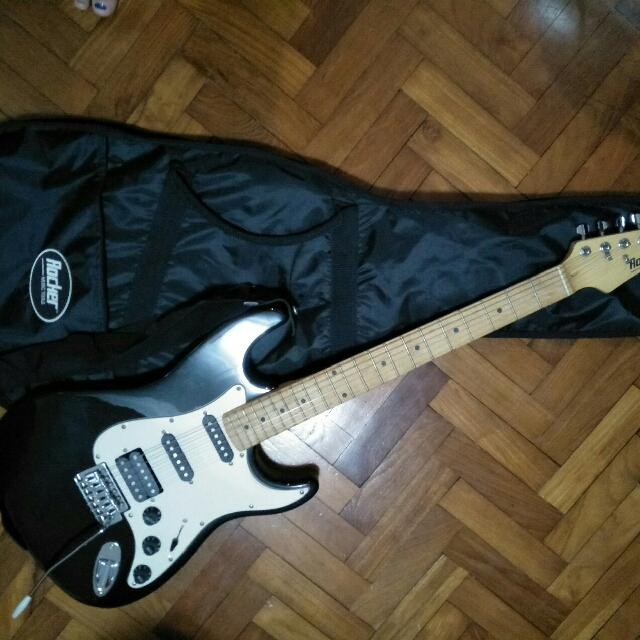 Rocker Beginner Electric Guitar, Hobbies & Toys, Music & Media, Musical ...
