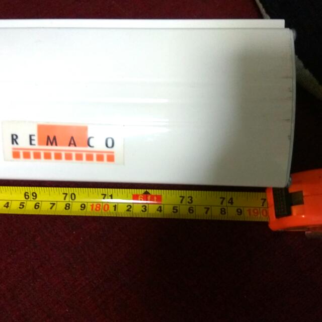 Projector Screen (Remaco Technologies High Definition, Semi-Automatic ...