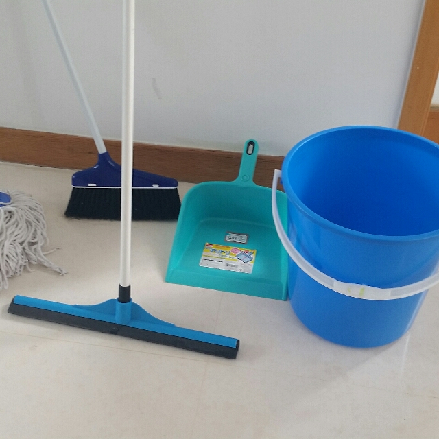 Bucket Broom Dustpan Squeegee Garbage Can Toielts Clean, Furniture ...
