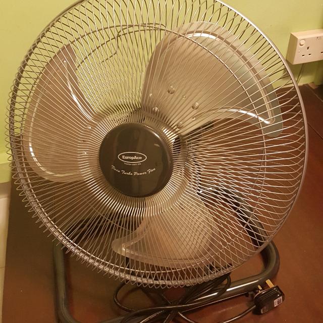 Europace 16' Power Oscillating Floor Fan, Furniture & Home Living ...