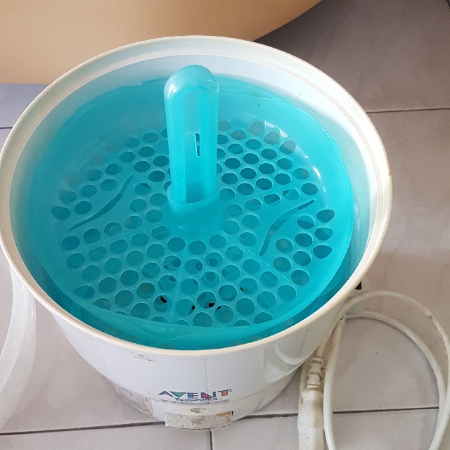 Giving Away: Avent Naturally Express - 6 Bottle Electric Steam ...
