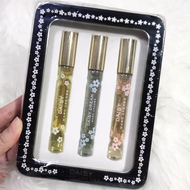 Marc Jacobs Daisy Rollerball Trio, Men's Fashion, Bags, Belt bags ...