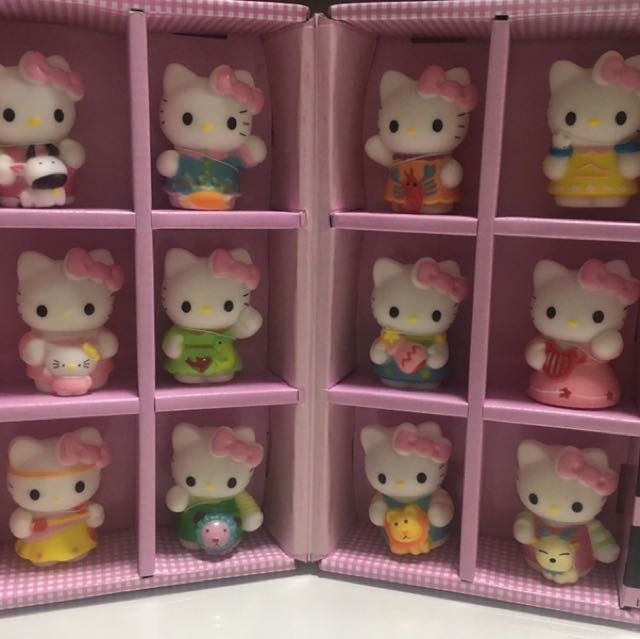 Selling Brand New Hello Kitty Set, Babies & Kids, Baby Nursery & Kids ...