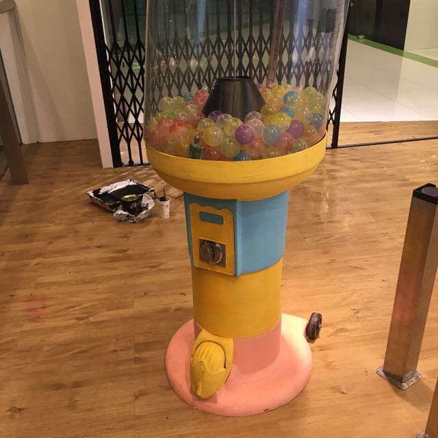 Vintage Gachapon Machine, Hobbies & Toys, Memorabilia & Collectibles ...