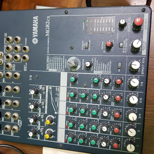 yamaha mg82cx, Music & Media, Music Instruments on Carousell