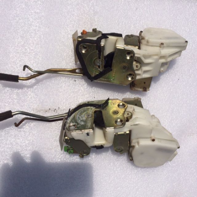 Centre Lock Perdana V6, Auto Accessories on Carousell