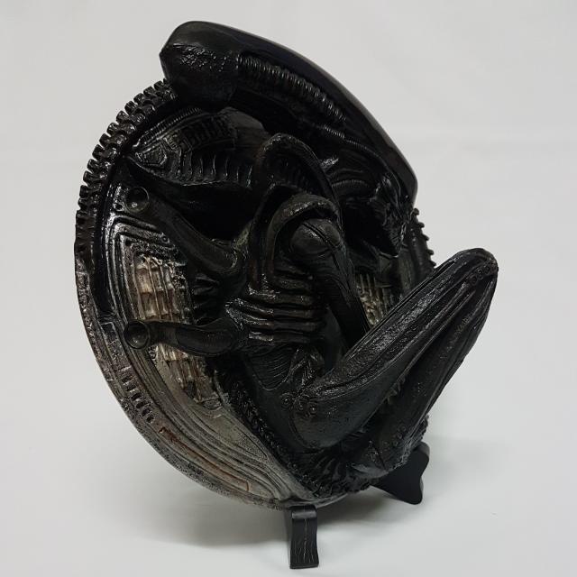 Limited Edition ALIEN Wall Plague, Hobbies & Toys, Collectibles ...