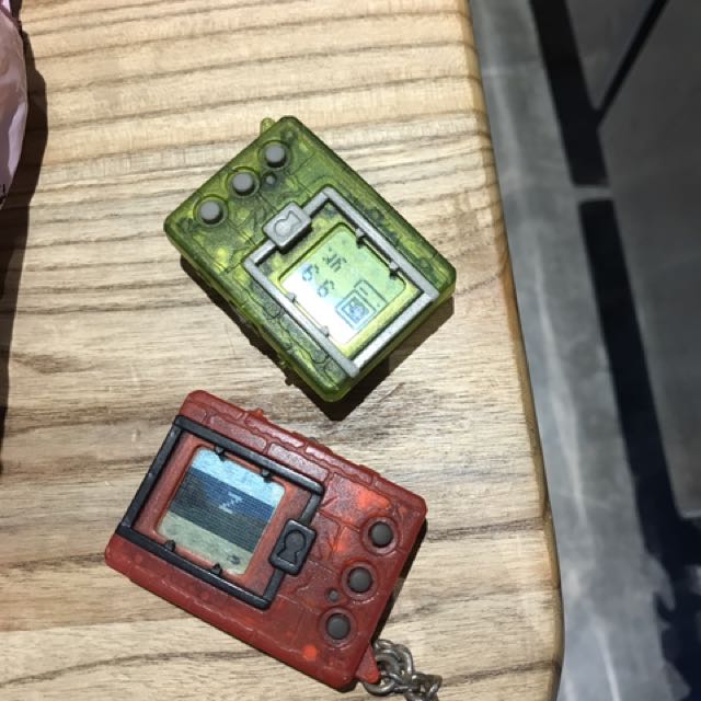 WTS>digimon Digivice Vpet V1&v2, Toys & Games, Board Games & Cards on ...