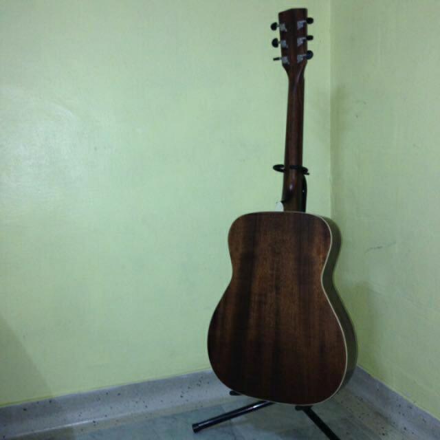 SALE!! Cort Acoustic Guitar L100C, Hobbies & Toys, Music & Media ...