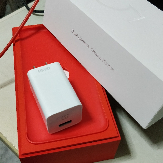 Oneplus Dash Charger head (2 pin plug), Mobile Phones & Gadgets, Mobile ...