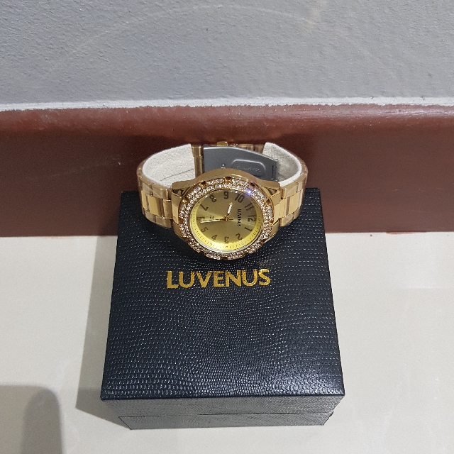 Luvenus Crystal Watch, Women's Fashion, Watches & Accessories, Watches ...