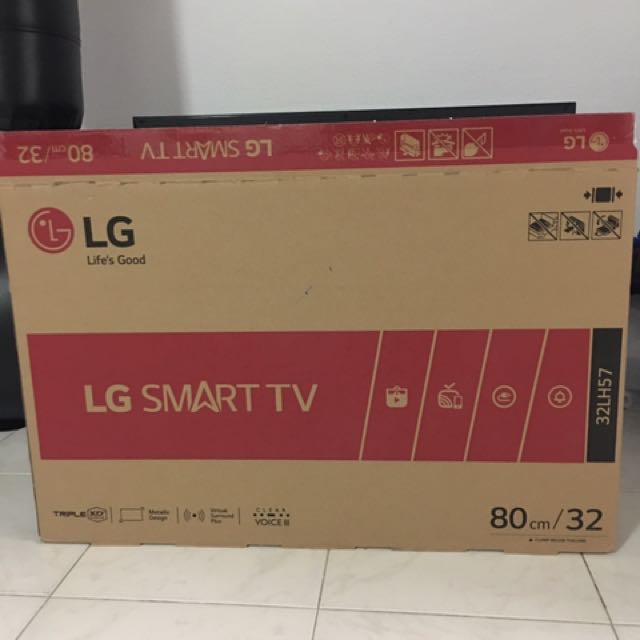 LG 31" Smart TV, TV & Home Appliances, TV & Entertainment, TV on Carousell