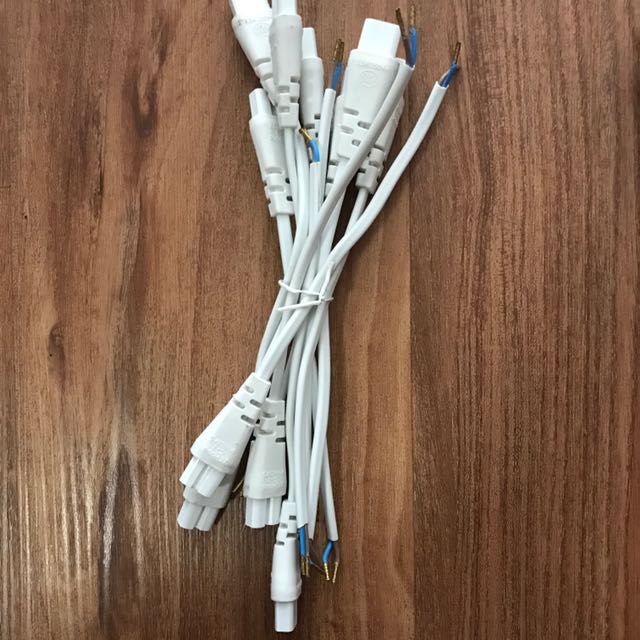 Philips T5 Led 4k Batten/T5 Connectors, Furniture & Home Living, Home ...