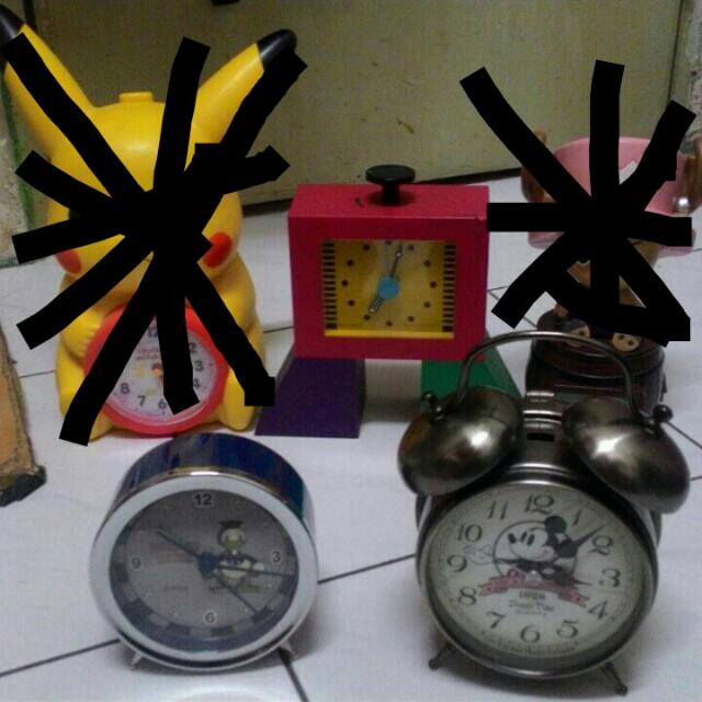 Jam Clock, Furniture & Home Living, Furniture, TV Consoles on Carousell