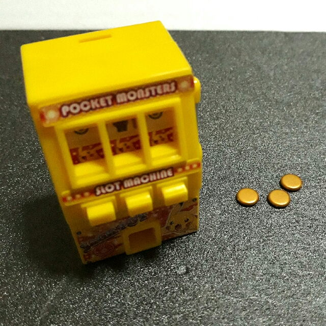 Pokemon Mini Gachapon Machine (Pikachu), Hobbies & Toys, Toys & Games ...