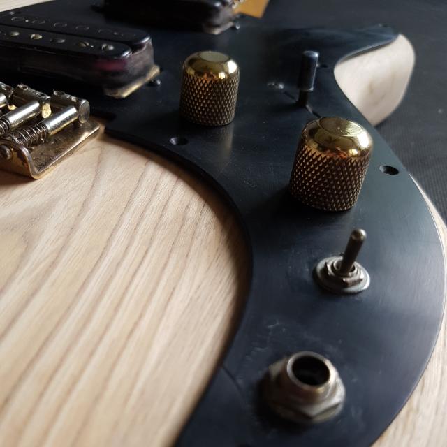 1981 Ibanez Blazer BL 50 MH, Hobbies & Toys, Music & Media, Musical ...