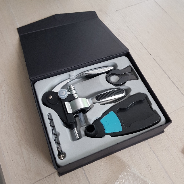 Rabbit Cork Screw, TV & Home Appliances, Kitchen Appliances, Other ...