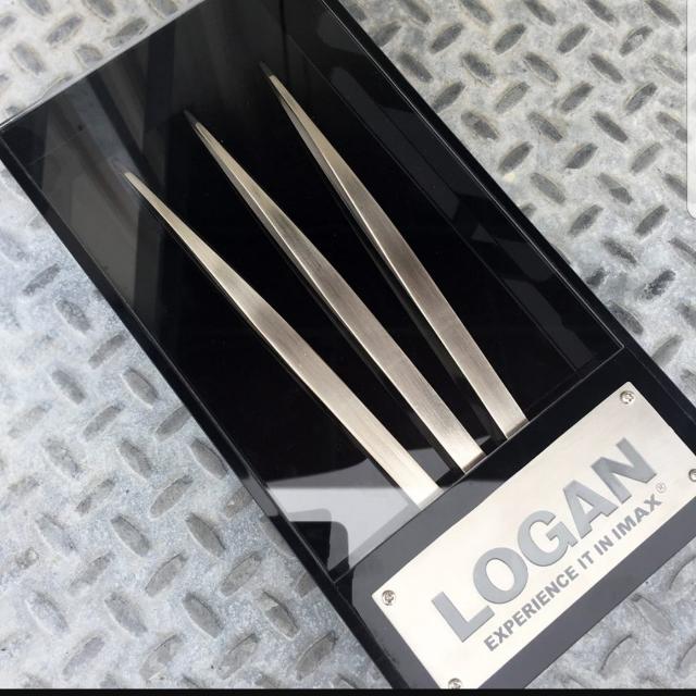 Logan Claw Movie Props Replica (Movie Exclusive) , Hobbies & Toys, Toys ...