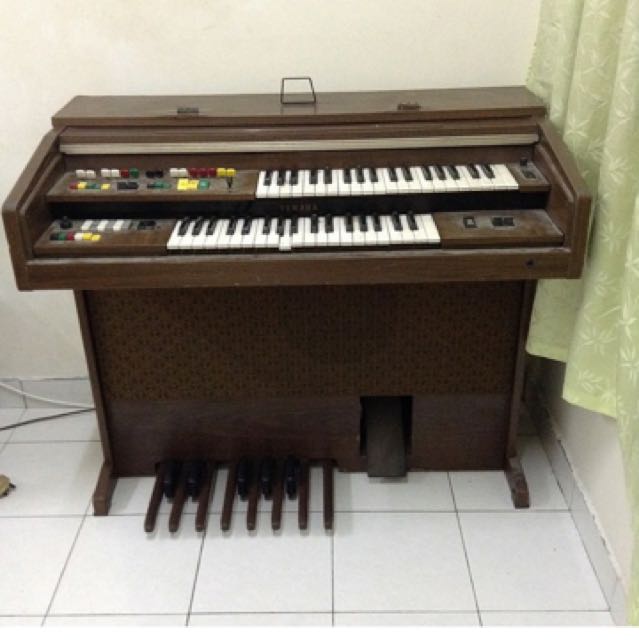 Antics Yamaha Organ, Furniture & Home Living, Home Decor, Vases ...