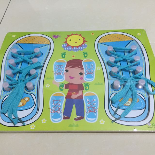 Wooden Shoe Laces Train, Hobbies & Toys, Toys & Games on Carousell
