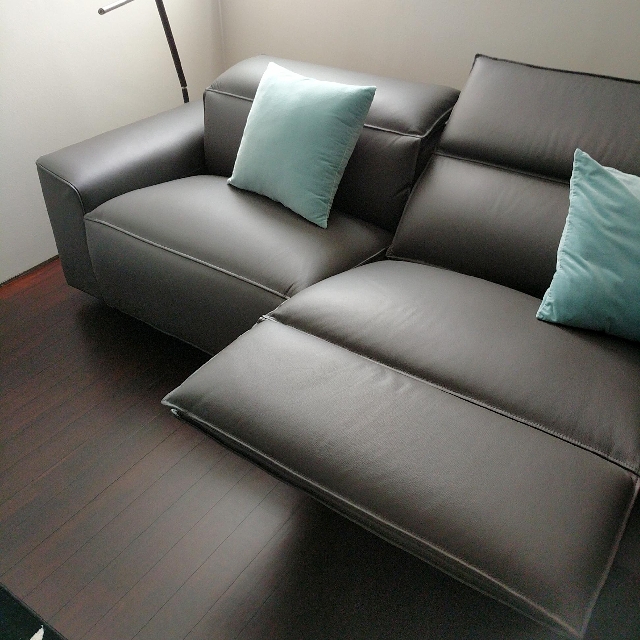 King Cloud III // 3 Seater Sofa Couch, Furniture & Home Living ...