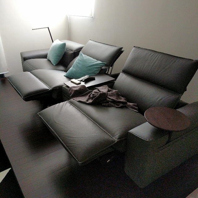 King Cloud III // 3 Seater Sofa Couch, Furniture & Home Living ...