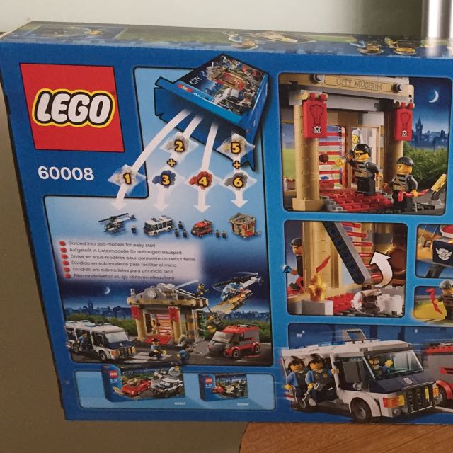 Lego 60008 City Museum Break-in, Hobbies & Toys, Toys & Games on Carousell