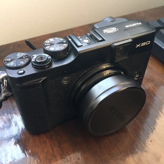 Fujifilm x20 camera, Photography, Cameras on Carousell