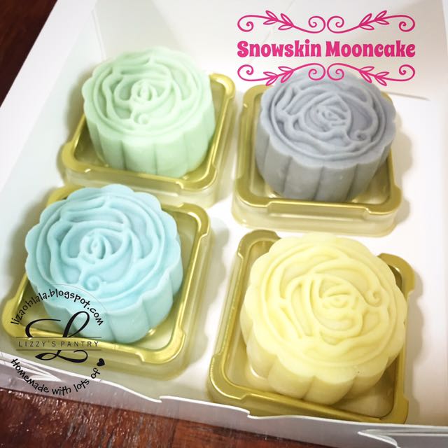 Confirm HALAL Mini Mooncake, Food & Drinks, Packaged & Instant Food on ...