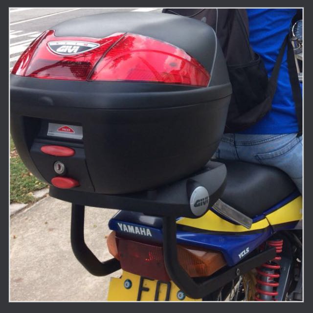 GIVI TOP BOX + RACK, Motorcycles, Motorcycle Accessories on Carousell