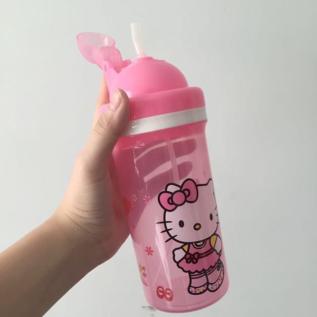 Hello Kitty push Water bottle 500ml, TV & Home Appliances, Kitchen ...