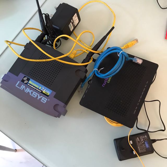 Linksys Wireless Broadband Router / Starhub Nucleus Connect Modem ...