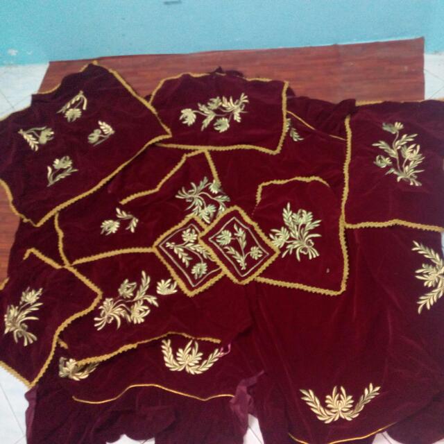 SET TENUNAN TEKAD TANGAN BENANG EMAS PERAK ASLI TAHUN 1980, Furniture ...