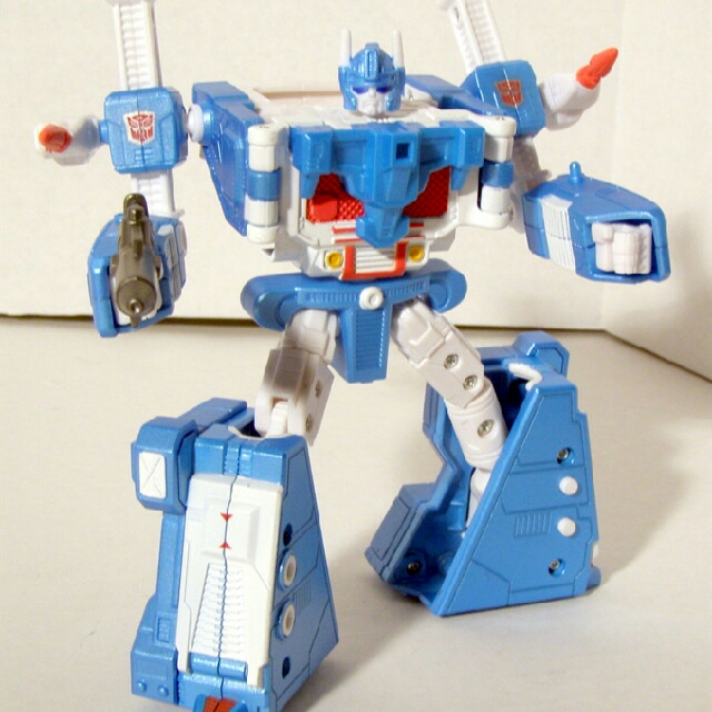 Transformers Titanium Ultra Magnus Diecast Wow, Hobbies & Toys, Toys ...