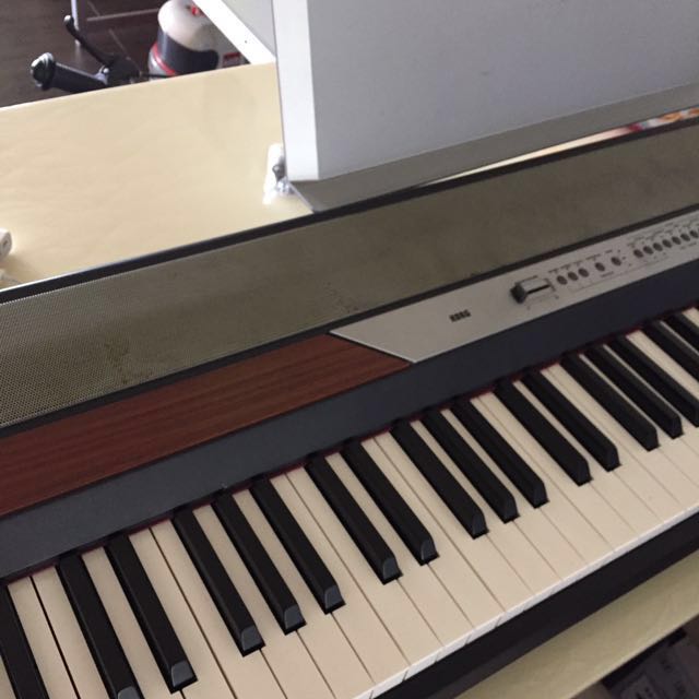 KORG SP250 keyboard, Hobbies & Toys, Music & Media, Musical Instruments ...
