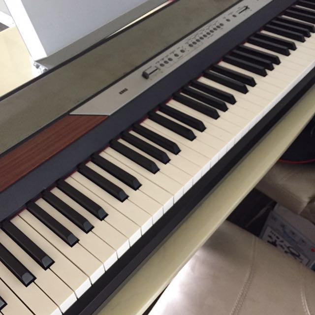 KORG SP250 keyboard, Hobbies & Toys, Music & Media, Musical Instruments ...