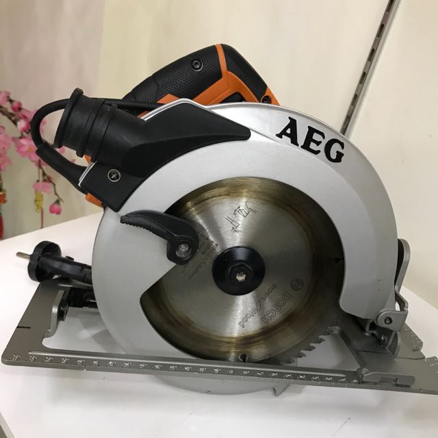 circular shaw/circle u kayu dan tripleks merk AEG, Perabotan Rumah di Carousell