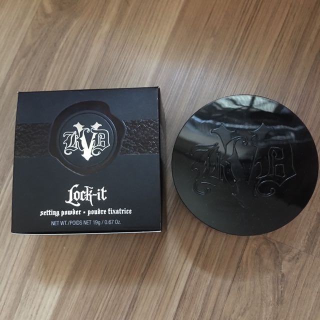 Kvd lock it Setting powder, Health & Beauty, Makeup on Carousell